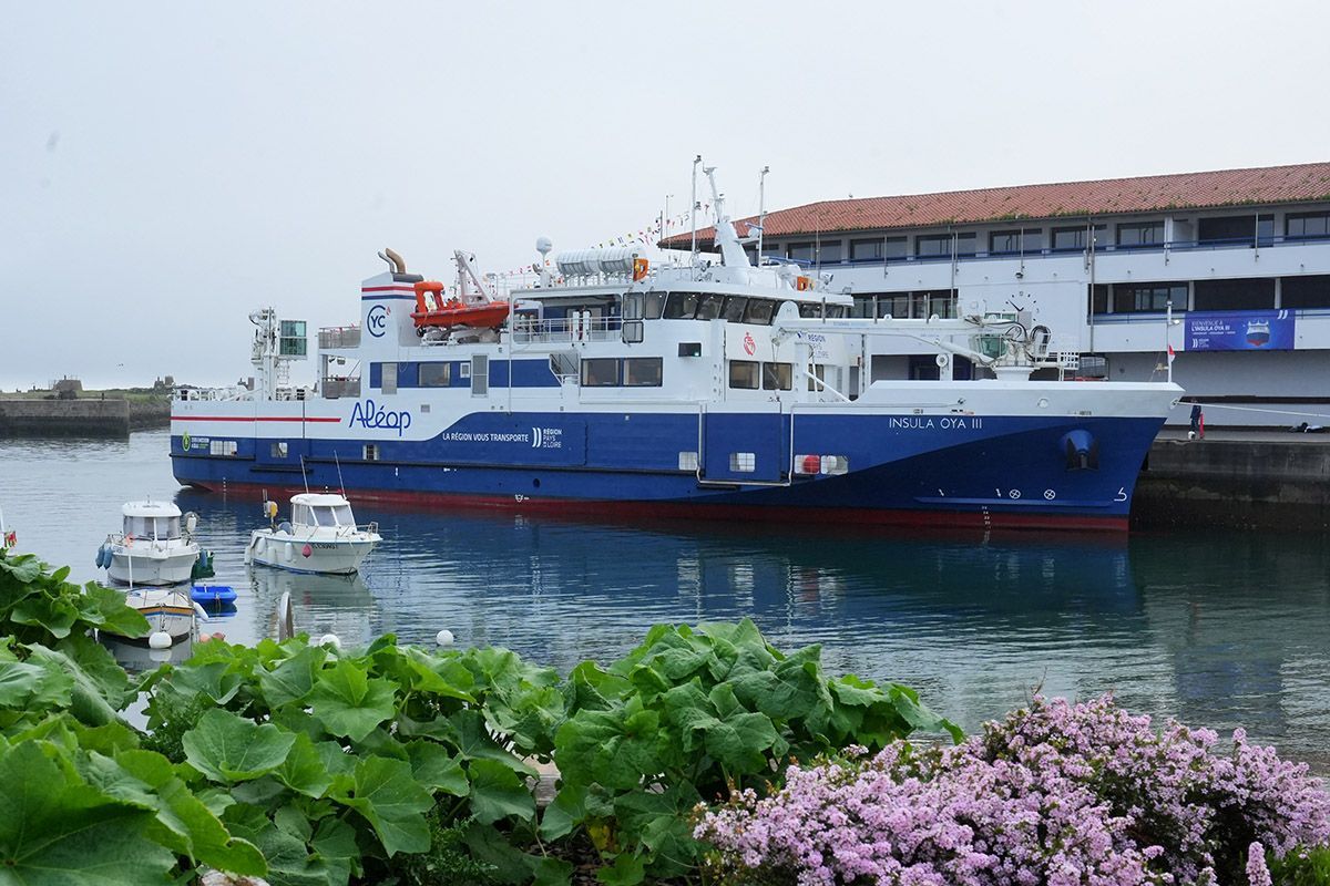 L’Insula Oya III a pris la mer depuis l’île d’Yeu | Région Pays de la Loire